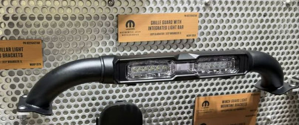 Mopar | ライトバー付きグリルガード | Grille Guard & light bar